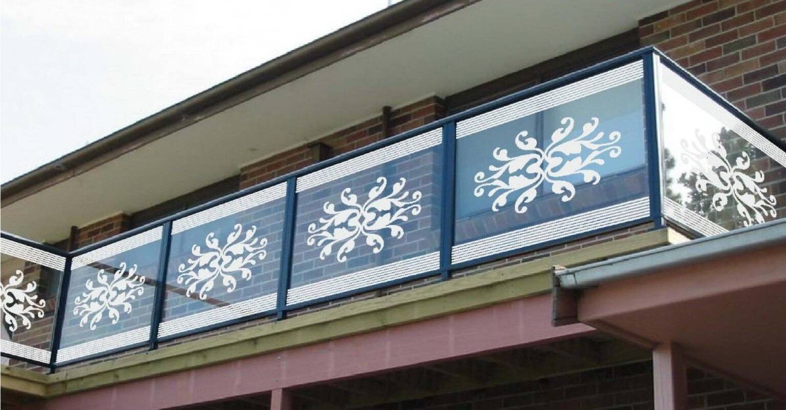 15 Modern Glass Railing Designs for Balconies in 2024