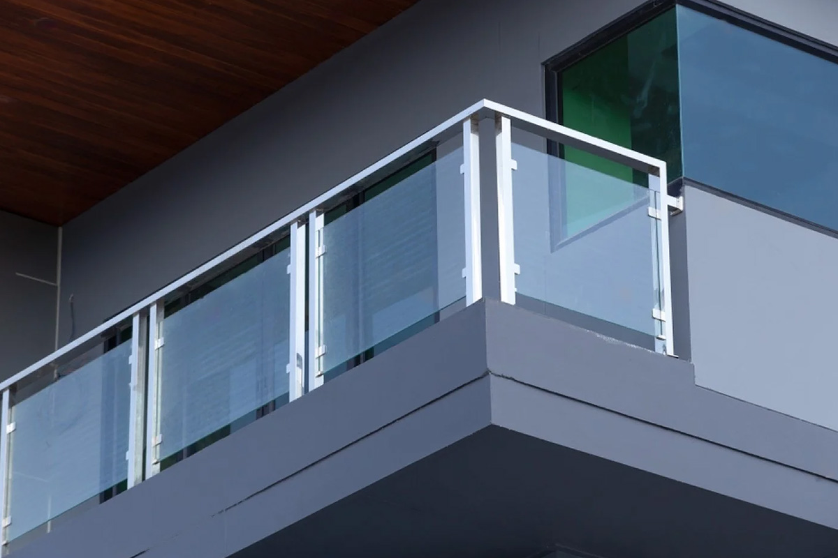 Balcony Glass Designs: 15 Stunning Ideas for a Unique Look
